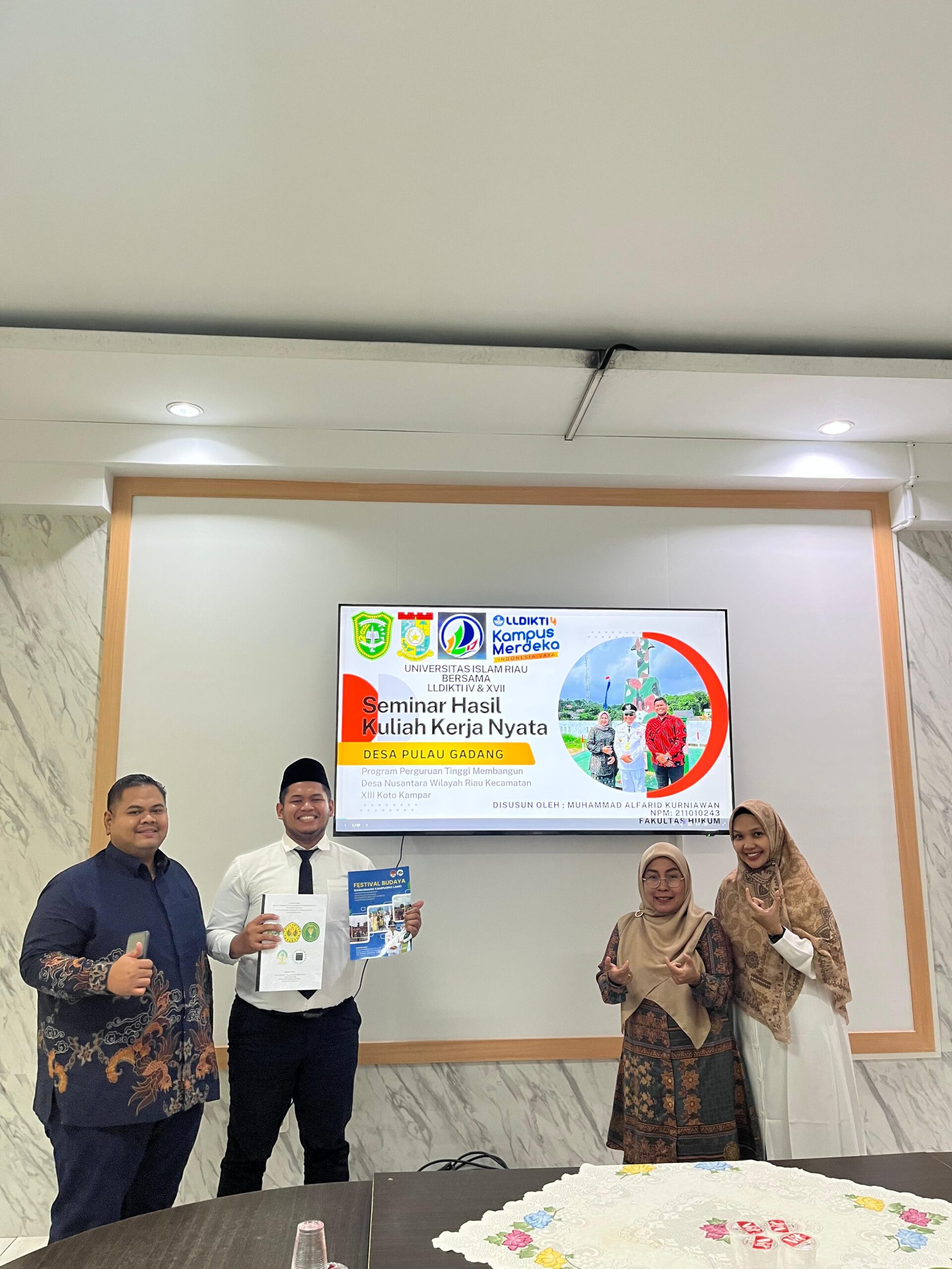 Seminar Hasil Kuliah Kerja Nyata Di Desa Pulau Gadang: Mahasiswa UIR ...